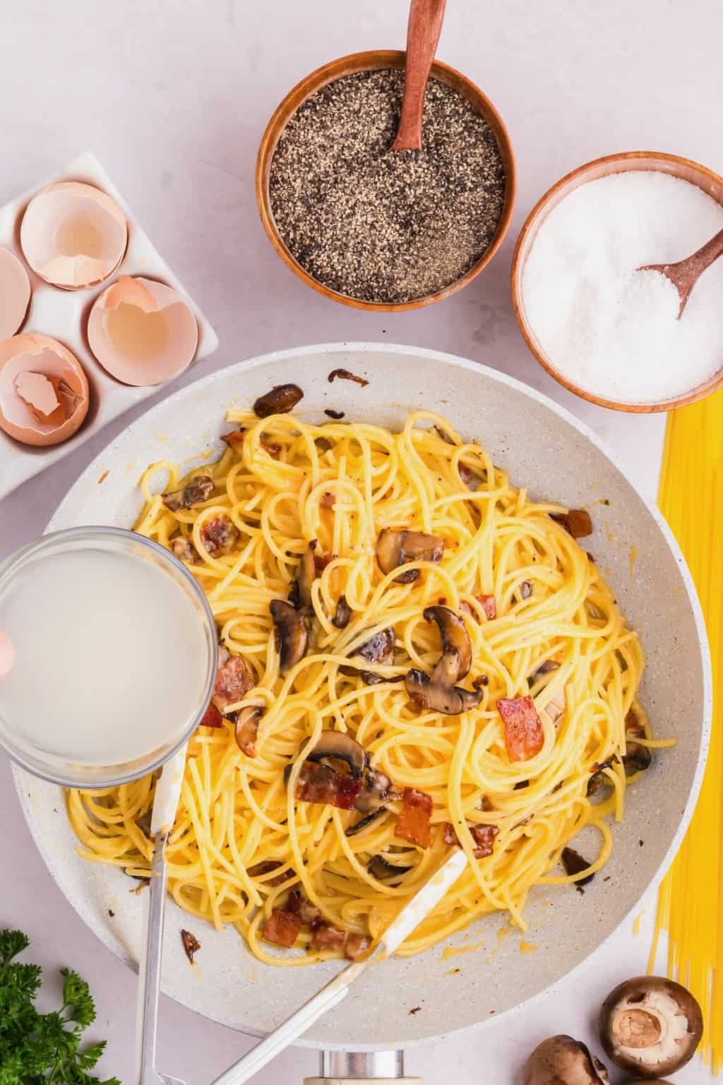 Easy Creamy Mushroom Carbonara Recipe with Bacon - Grits and Pinecones
