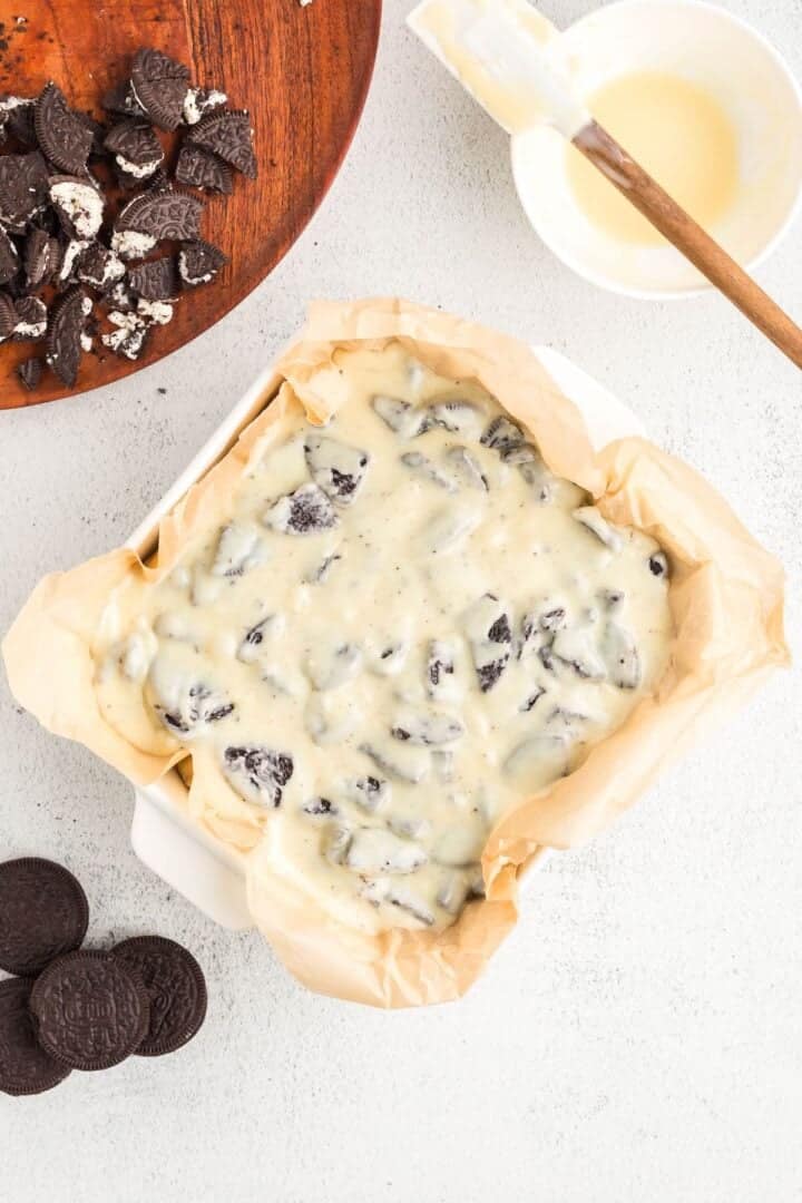 Oreo Fudge Recipe (Easy 3-Ingredient Fudge) - Grits and Pinecones
