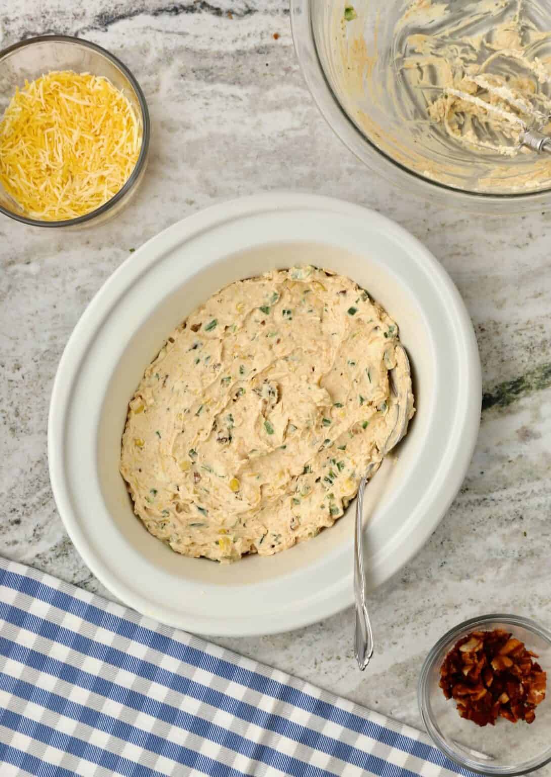 Crock-Pot Jalapeño Popper Dip with Bacon - Grits and Pinecones