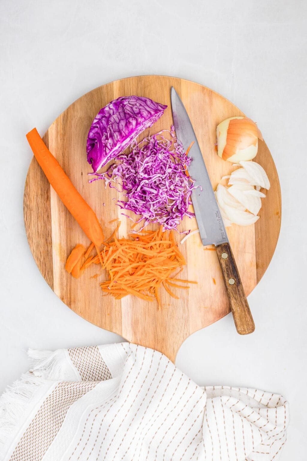 Purple Cabbage Coleslaw Recipe – Creamy, Crunchy and Quick Southern Side