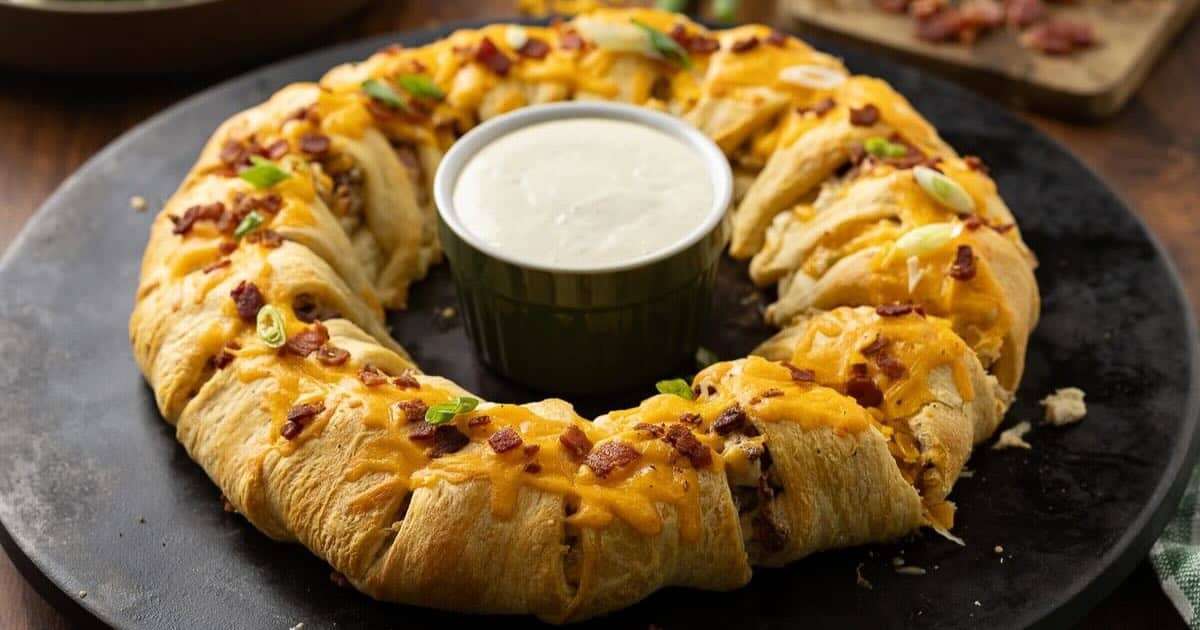 Chicken Bacon Ranch Crescent Ring – Festive Party Appetizer - Grits and ...