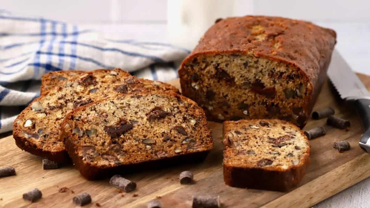 Chocolate Chunk Banana Bread (One-Bowl, Ultra-Moist & Bakery-Style ...